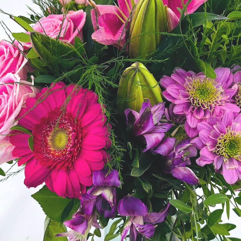 Bouquet Matilda – Roses, lys et germinis d’élégance | Bouquets du Monde